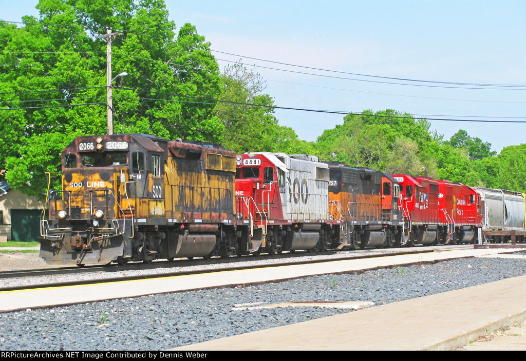 SOO 2066, CP's Tomah Sub.